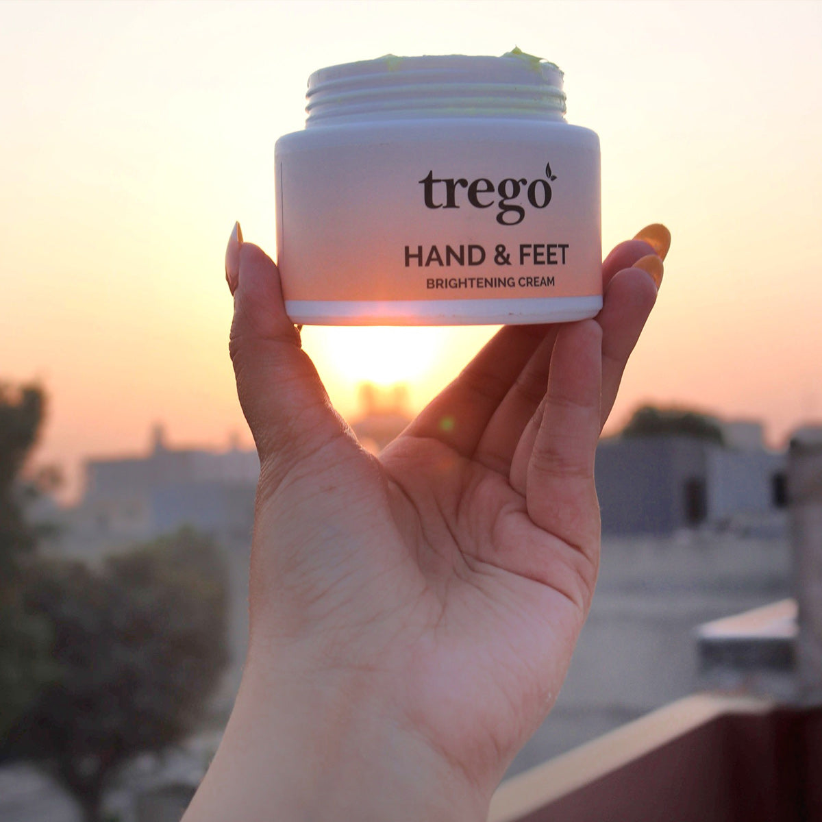 Hand & Feet Brightening Cream for Radiant Skin - Trego.pk